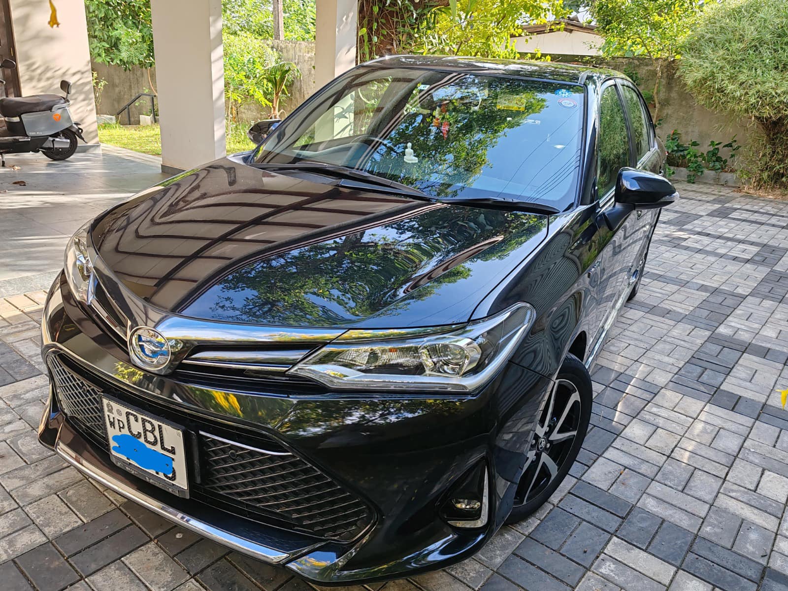 Toyota Axio WXB Hybrid 2018 for Sale