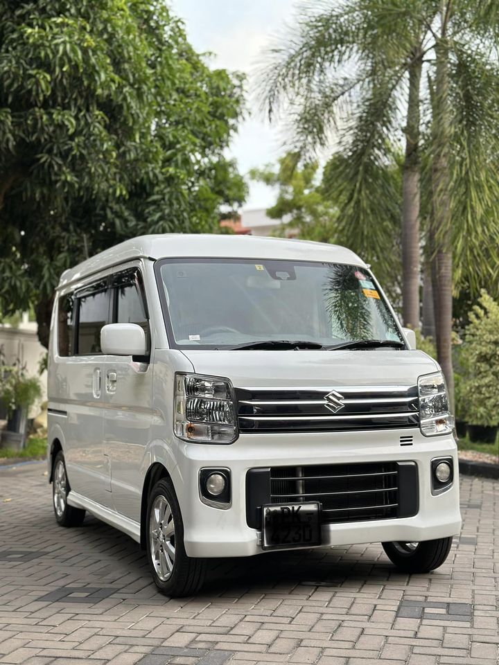SUZUKI EVERY WAGON (2019)