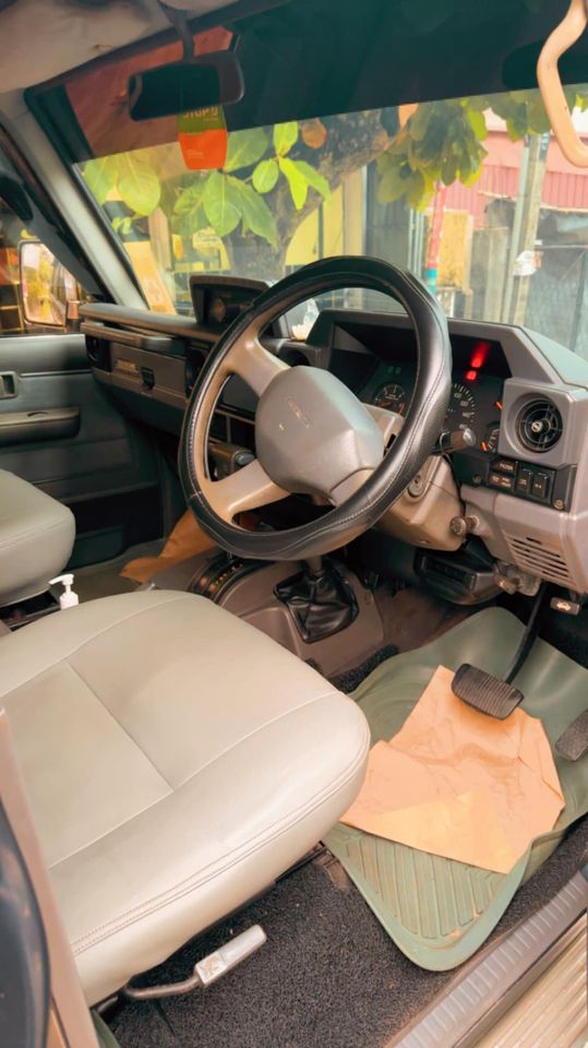 Toyota Land Cruiser Box Prado