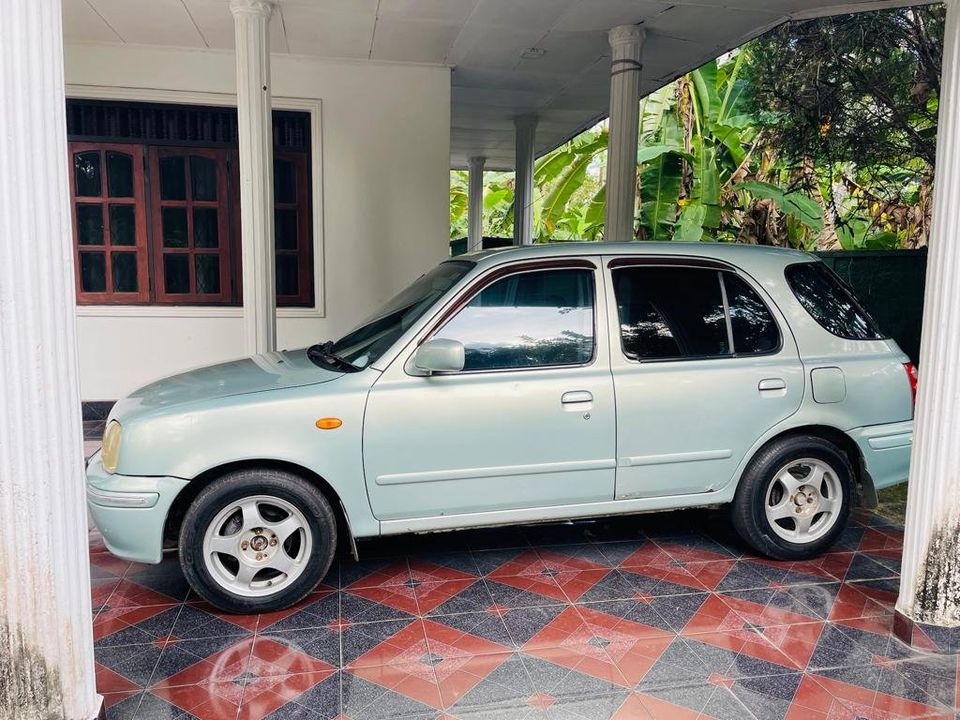 NISSAN MARCH BOX 2000