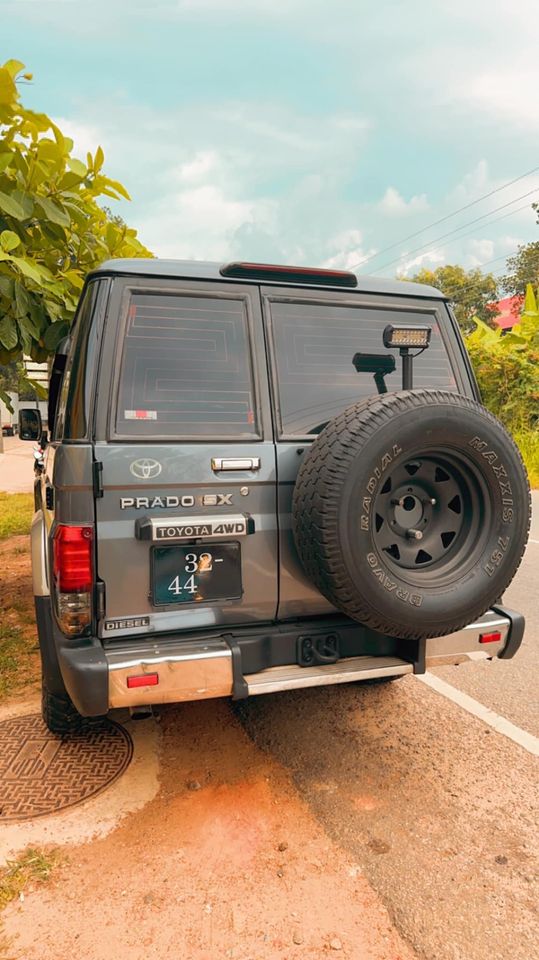 Toyota Land Cruiser Box Prado